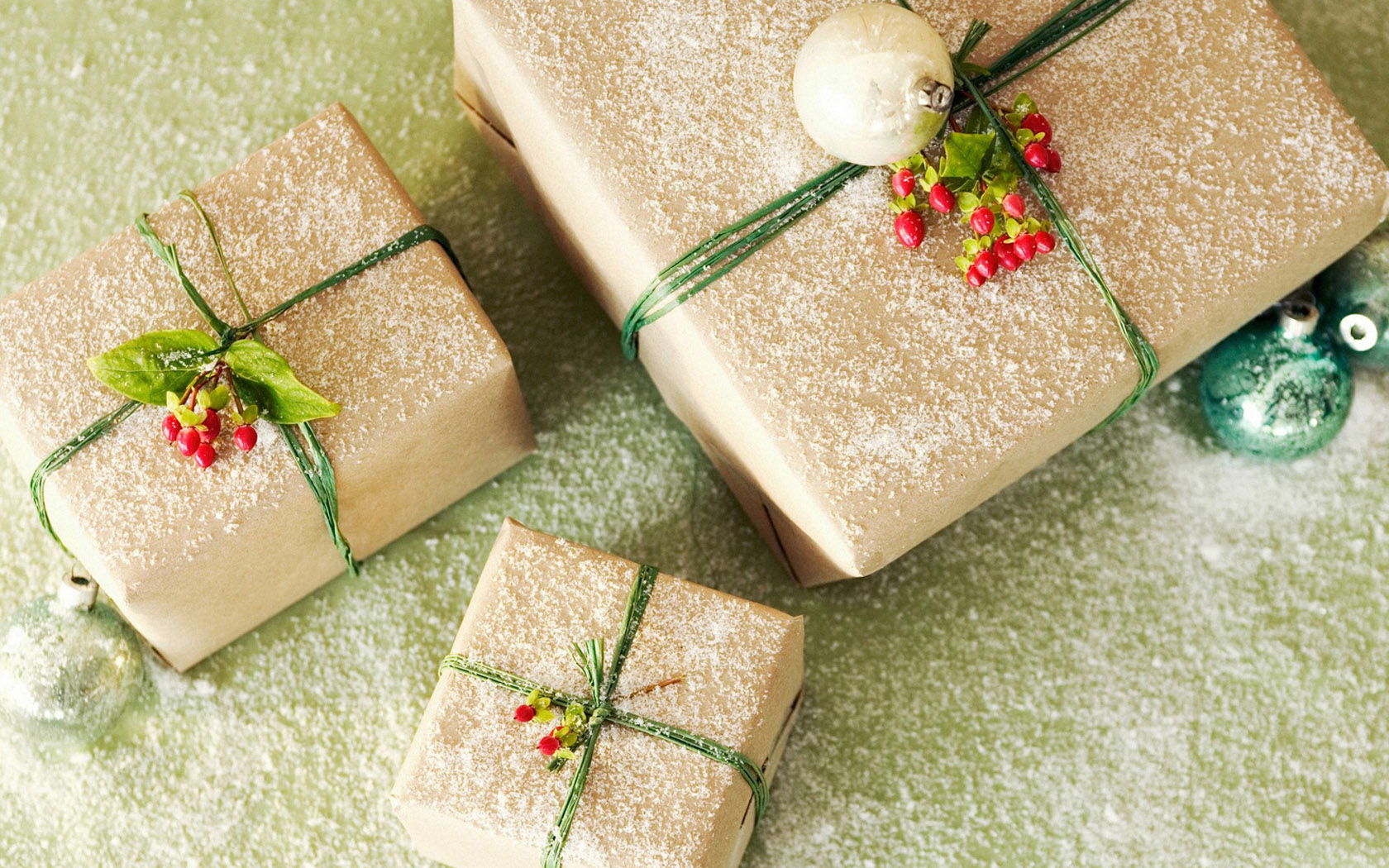 20 wonderful Hi Res Christmas Wallpapers